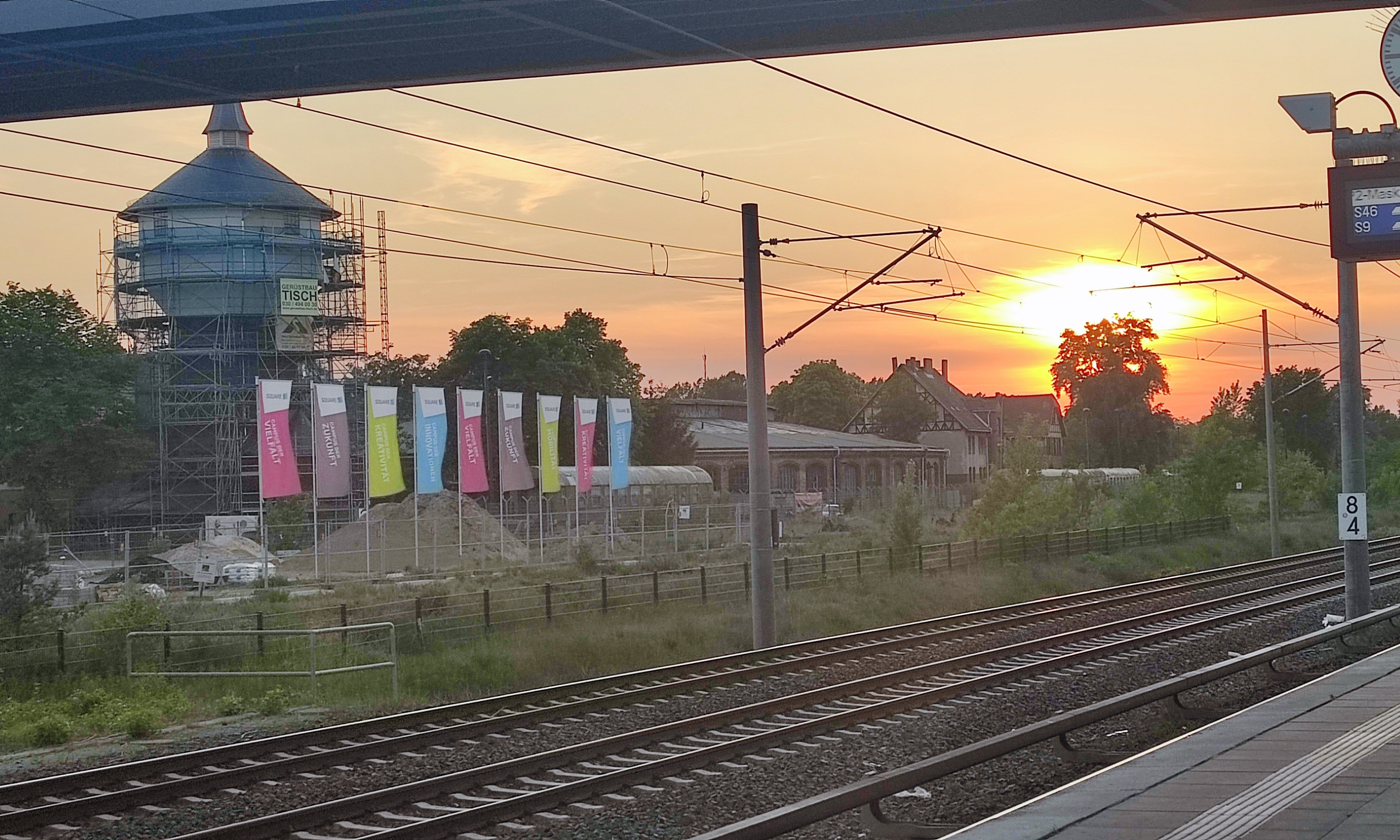 a photographer's colors - Leslie M. Disward | story.one