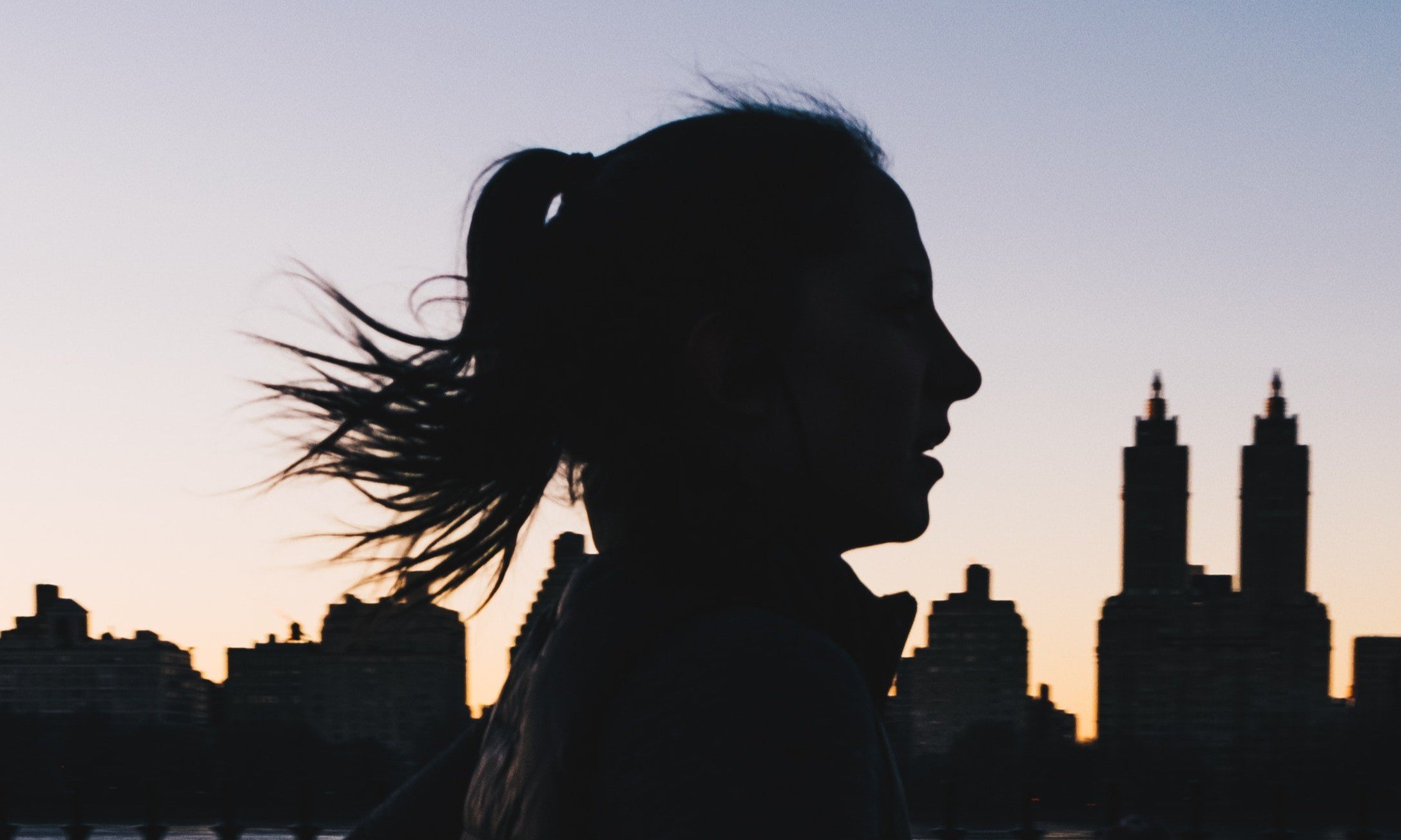 The fast Women and the Teleport Teil 1 - Anja Eppel | story.one